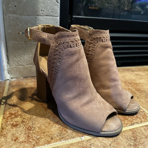 Qupid | Shoes | Qupid Pinkmauve Booties Size 7 | Poshmark